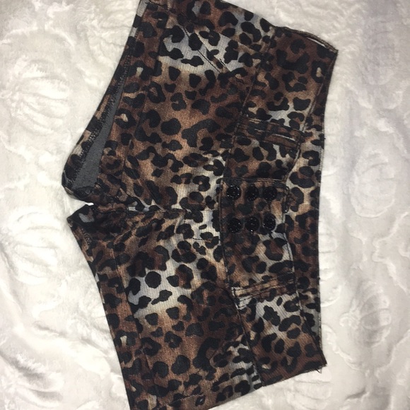 Shorts | Cheetah Print Shorts Size 3 | Poshmark